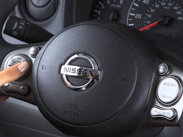 Les commandes au volant se présenteront sous la forme de terminaison ...